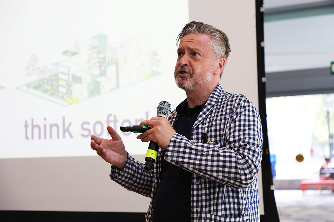 Ciudad suave, un libro con soluciones para hacer la vida urbana menos dura | Tec de Monterrey